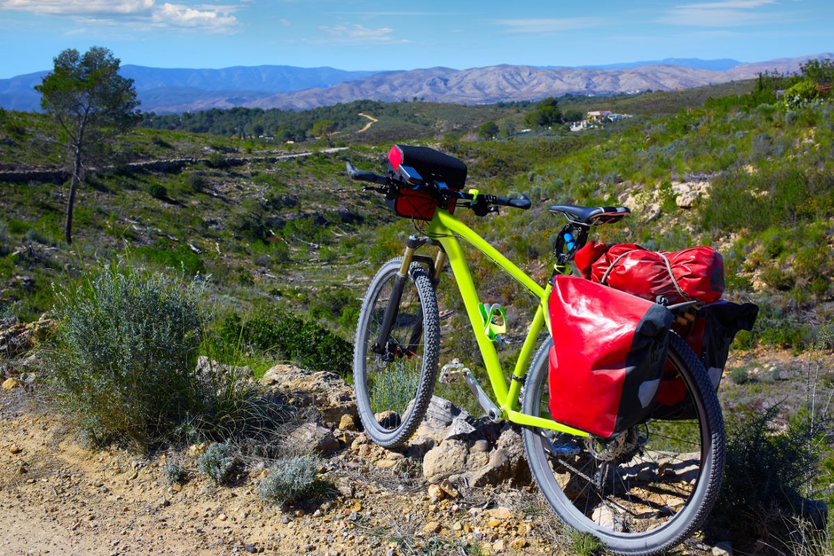 Idealny bagażnik rowerowy pod sakwy. Jak wybrać najlepszy model? - MBOX ...